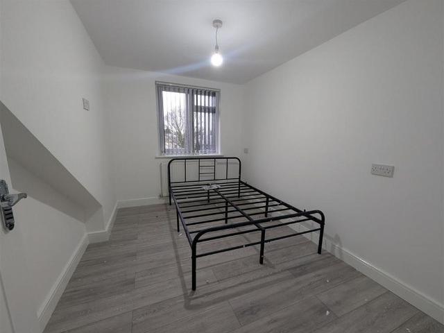 3 bedroom apartment to rent