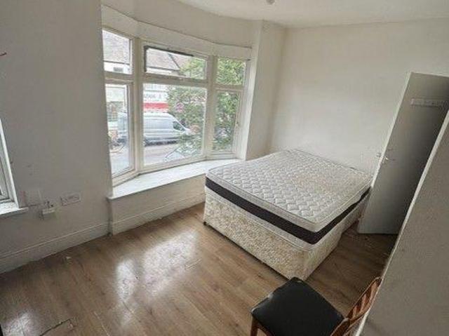 3 bedroom apartment to rent