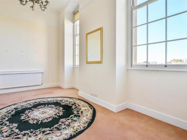 3 bedroom apartment to rent