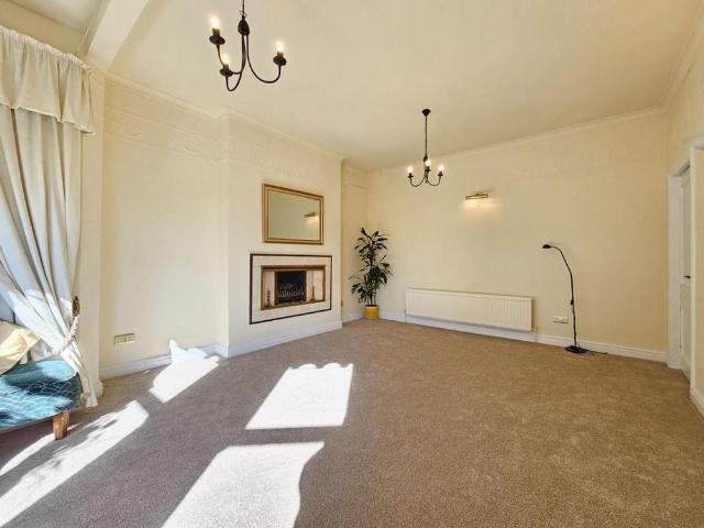 3 bedroom apartment to rent