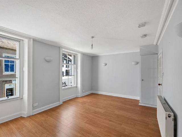 3 bedroom apartment to rent