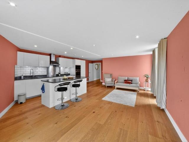 3 bedroom apartment to rent