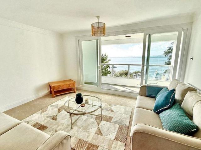 3 bedroom apartment to rent