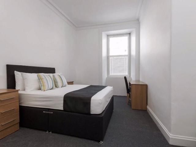 3 bedroom apartment to rent