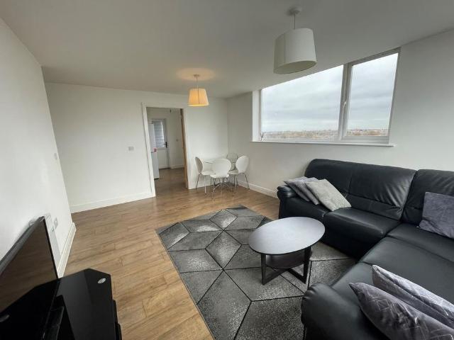 3 bedroom apartment to rent