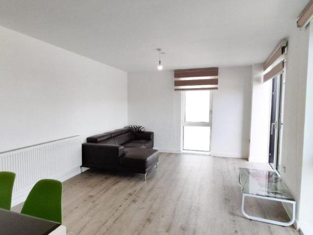 3 bedroom apartment to rent