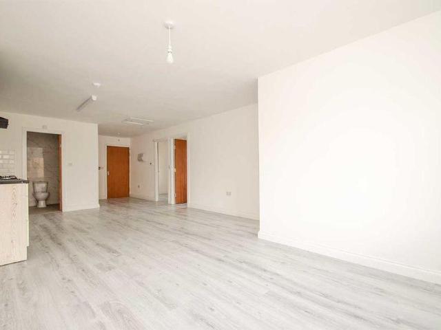 3 bedroom apartment to rent