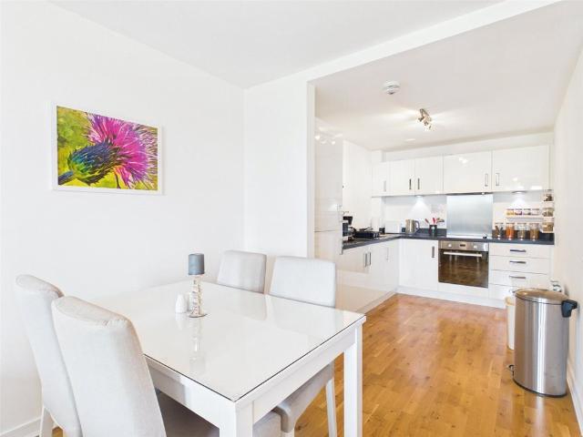 3 bedroom apartment to rent