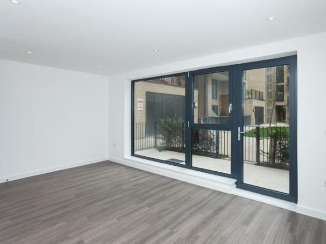 3 bedroom apartment to rent