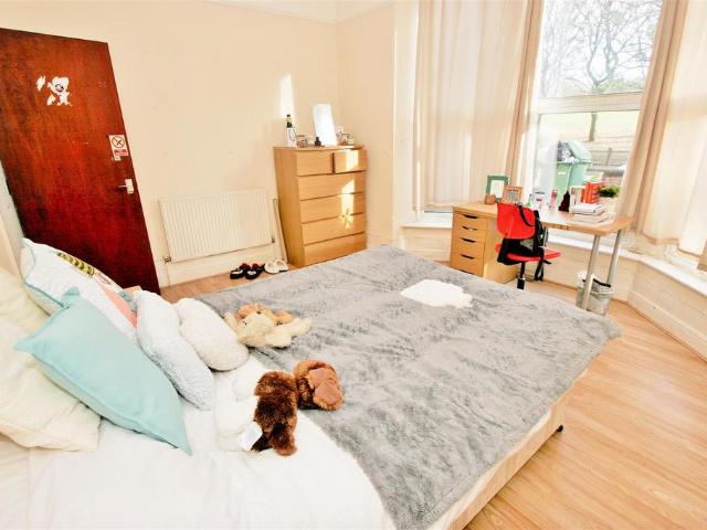 3 bedroom apartment to rent