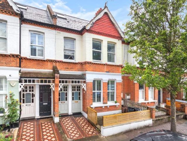 3 bedroom apartment to rent