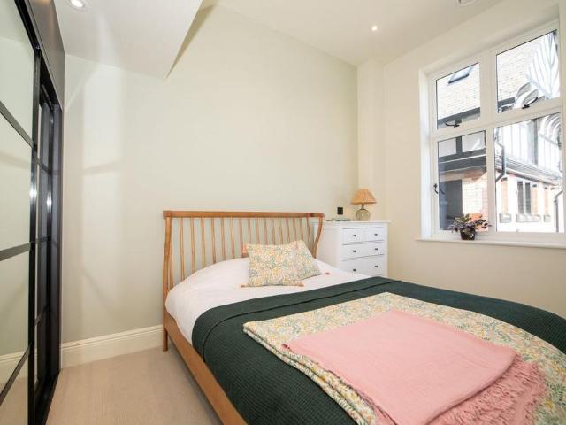 3 bedroom apartment to rent