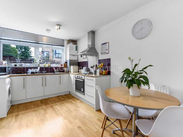 3 bedroom apartment to rent