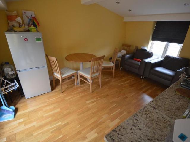 3 bedroom apartment to rent