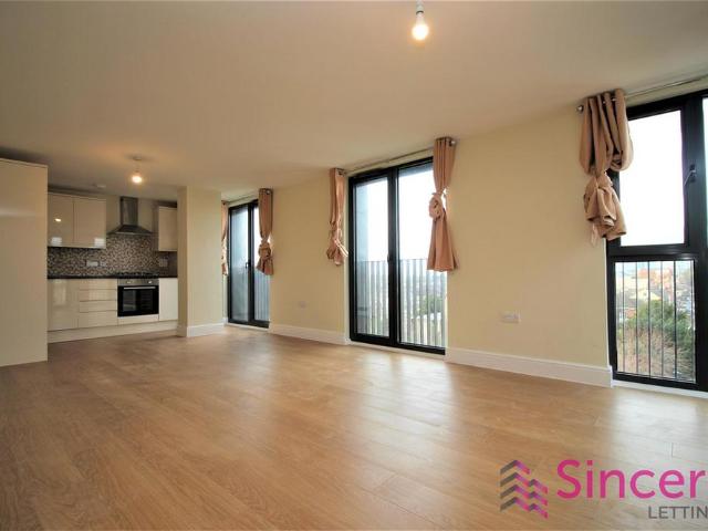 3 bedroom apartment to rent