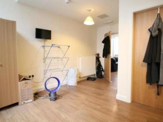 3 bedroom apartment to rent