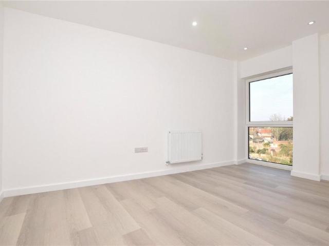 3 bedroom apartment to rent