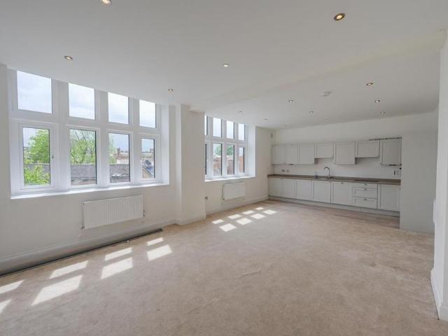 3 bedroom apartment to rent
