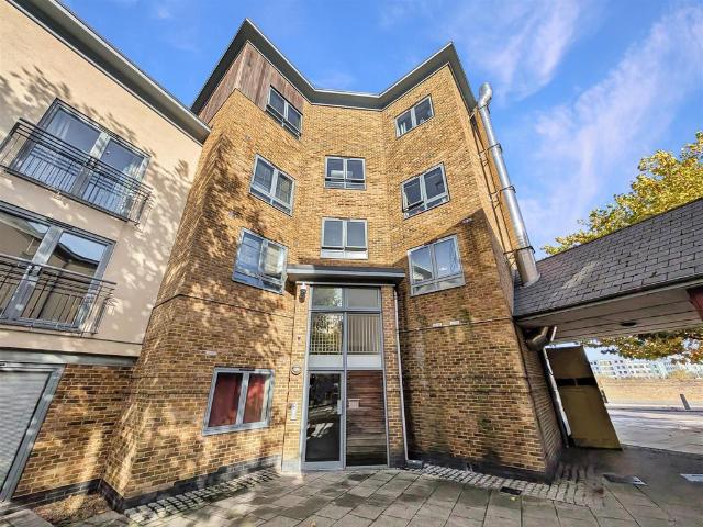 3 bedroom apartment to rent