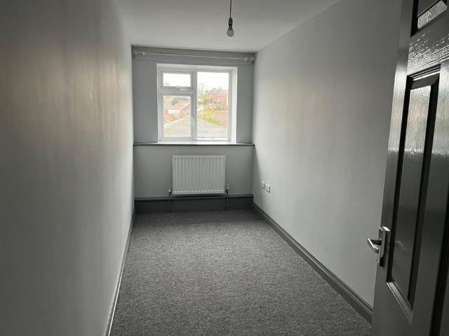 3 bedroom apartment to rent