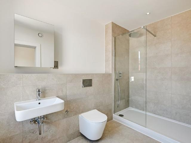 3 bedroom apartment to rent