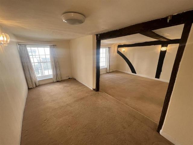 3 bedroom apartment to rent