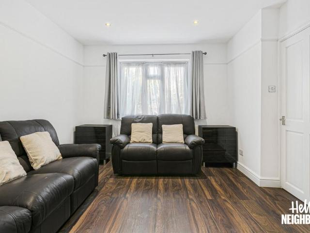 3 bedroom apartment to rent