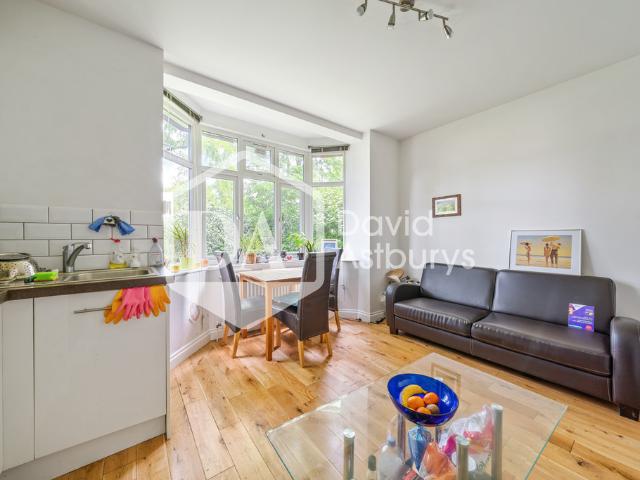 3 bedroom apartment to rent