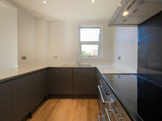 3 bedroom apartment to rent