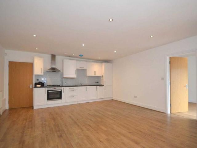 3 bedroom apartment to rent