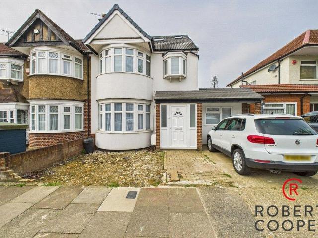 3 bedroom apartment to rent