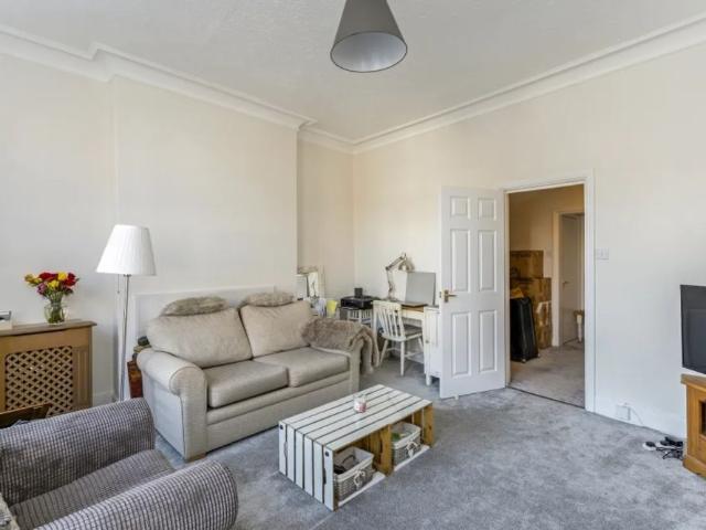 3 bedroom apartment to rent