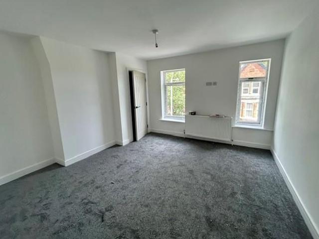 3 bedroom apartment to rent