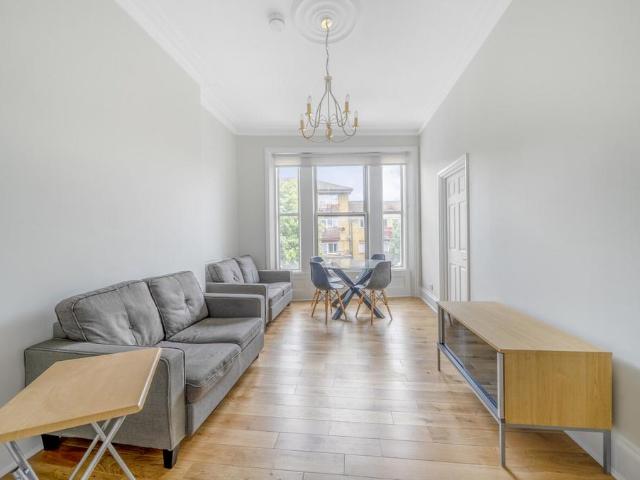 3 bedroom apartment to rent