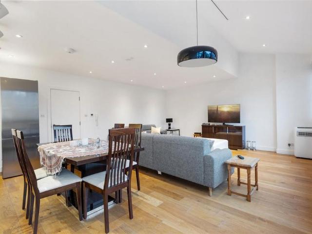 3 bedroom apartment to rent