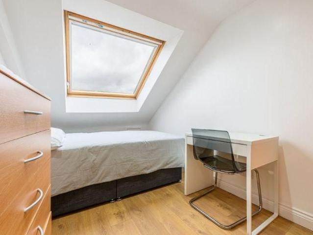 3 bedroom apartment to rent
