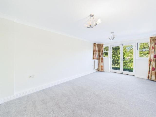 3 bedroom apartment to rent