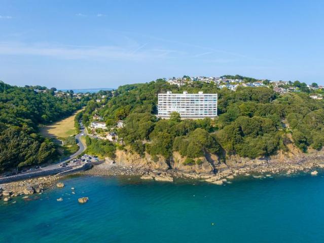 3 bedroom apartment to rent