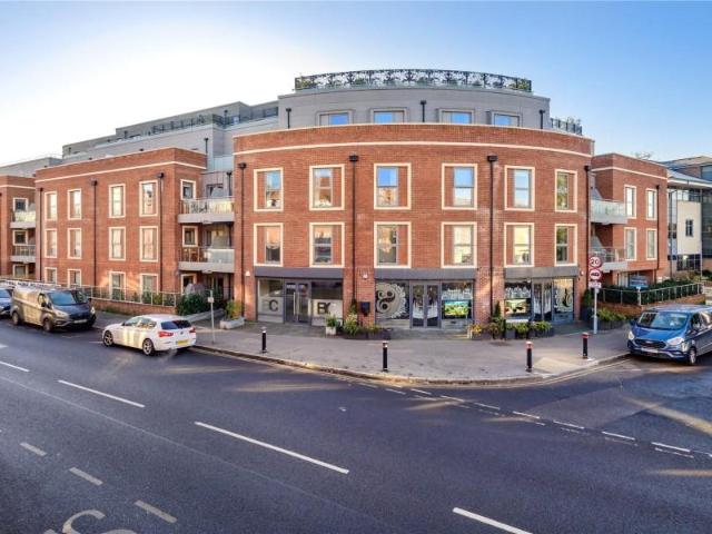 3 bedroom apartment to rent