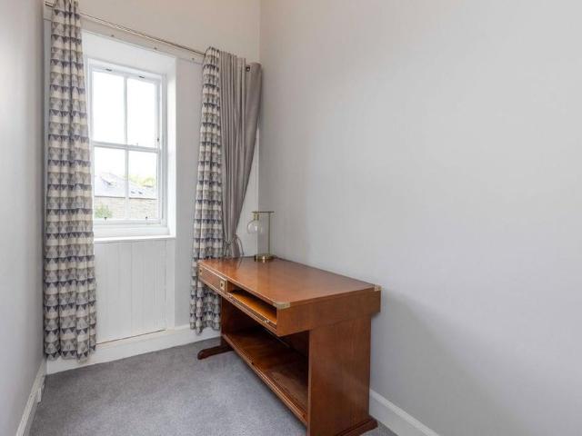 3 bedroom apartment to rent
