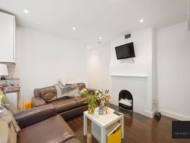 3 bedroom apartment to rent