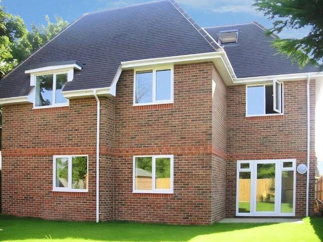 3 bedroom apartment to rent