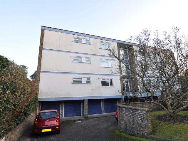 3 bedroom apartment to rent