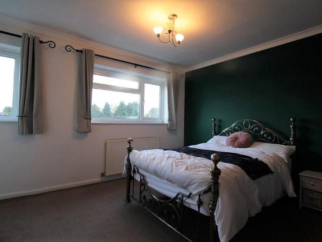 3 bedroom apartment to rent