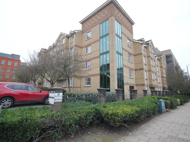 3 bedroom apartment to rent