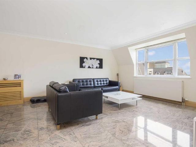 3 bedroom apartment to rent