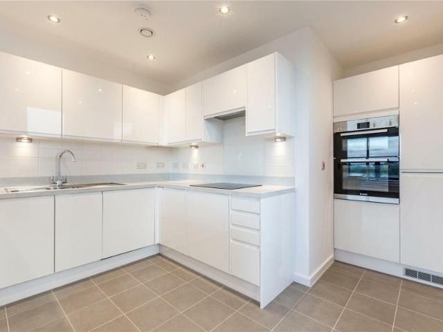3 bedroom apartment to rent