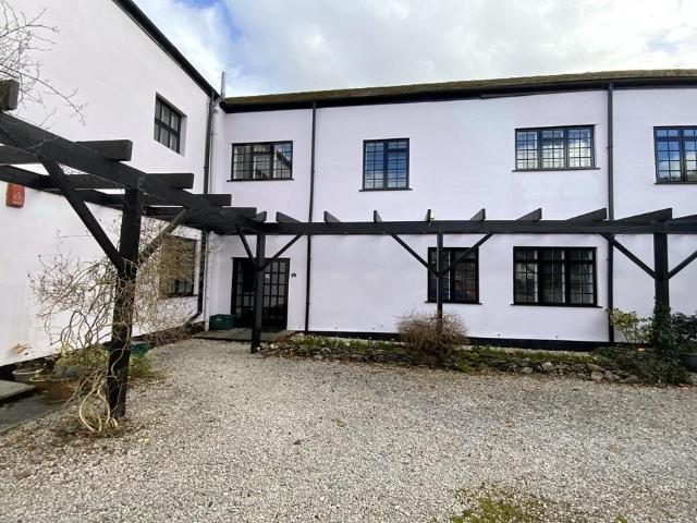3 bedroom apartment to rent