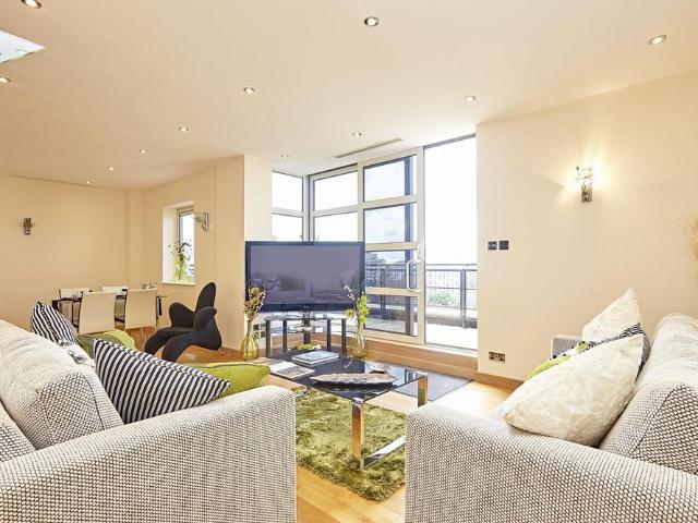 3 bedroom apartment to rent