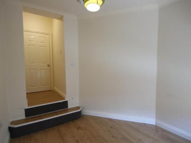 3 bedroom apartment to rent